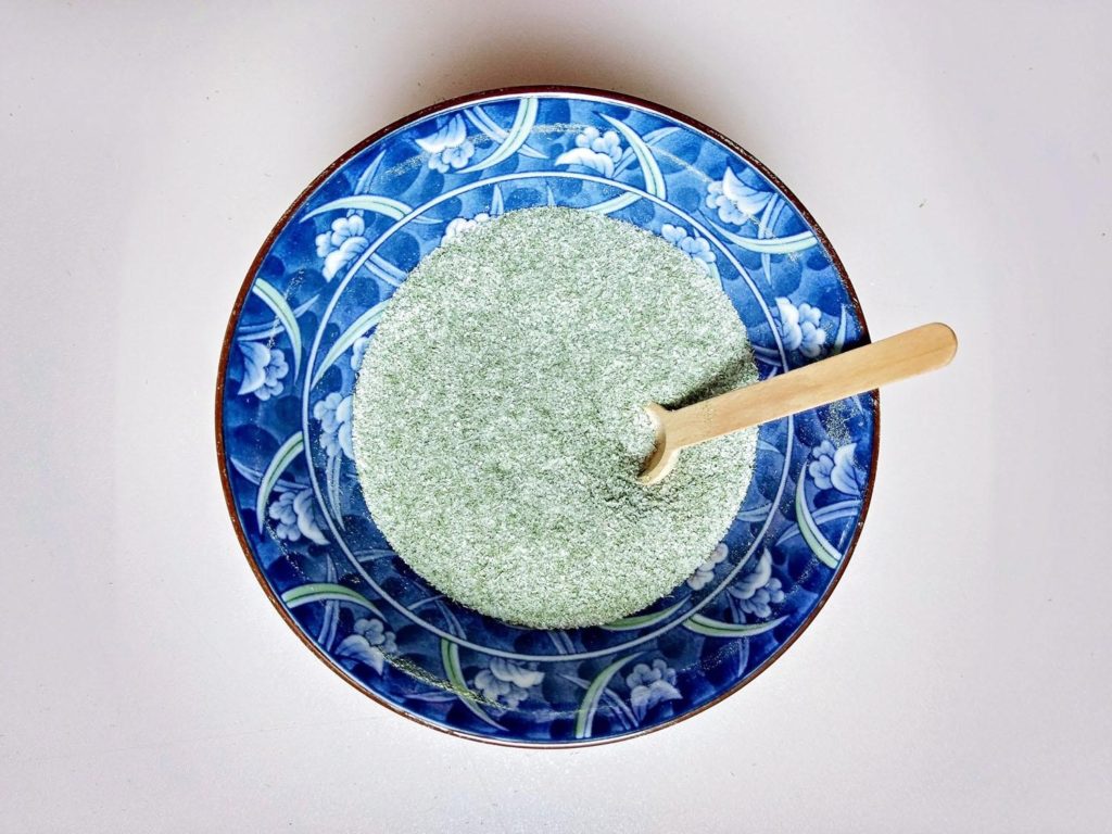 RECIPE: Green Grass Salt | Urban Farm